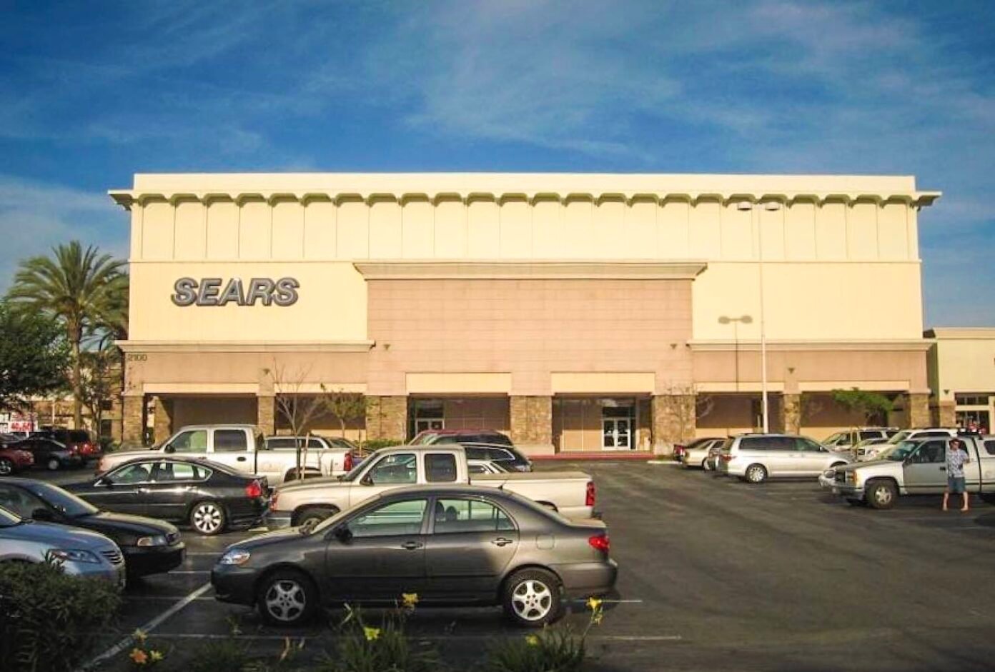 Long vacant Sears building in East Long Beach to become Sports Basement ...