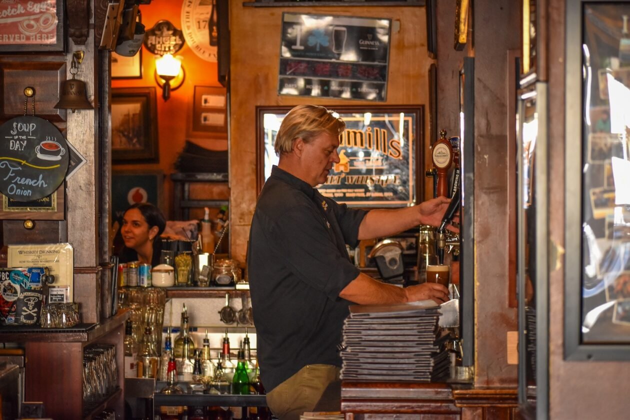 Long Beach Food Scene Intel: Granada Deli & Liquor, Tap House, Kpasta ...