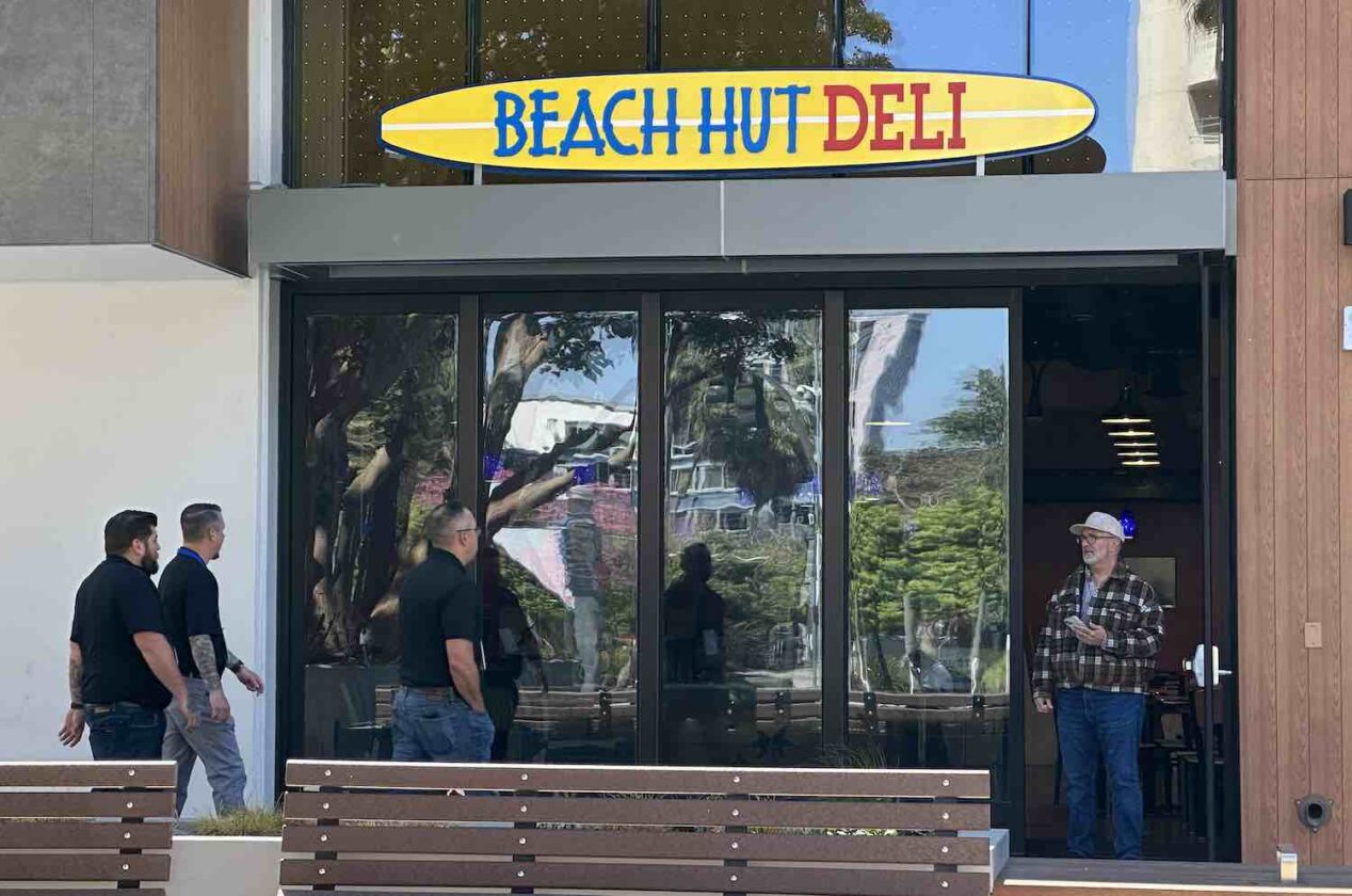 Long Beach Food Scene Intel: Small Cafe closes; Beach Hut Deli opens ...