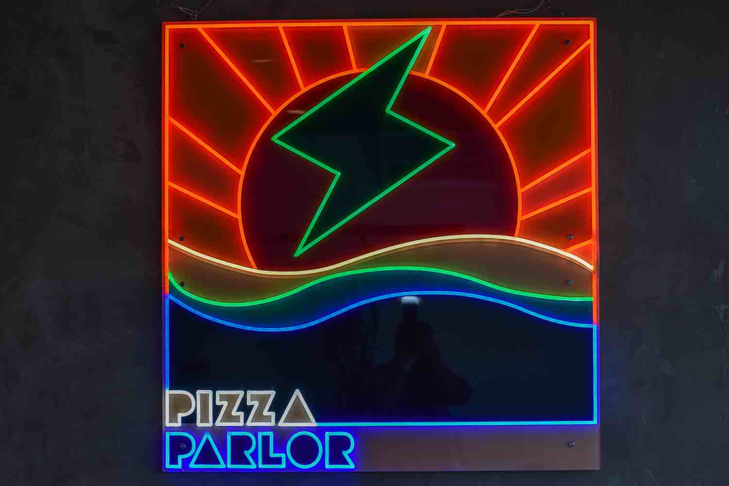 Pizza Parlor LB is East Long Beach's hidden, underrated carby gem ...