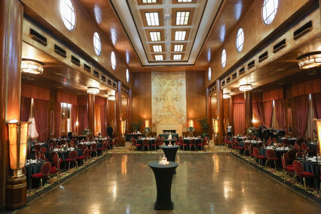 Edgar Allen Poe speakeasy returns to the Queen Mary in Long Beach ...