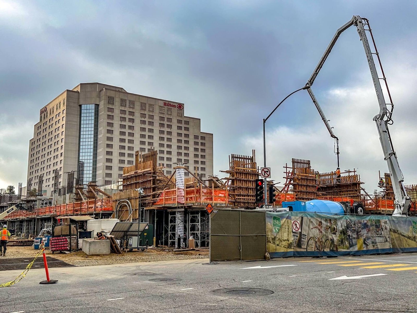 Alexan West End, Long Beach's 600-unit residential project, crawls ...