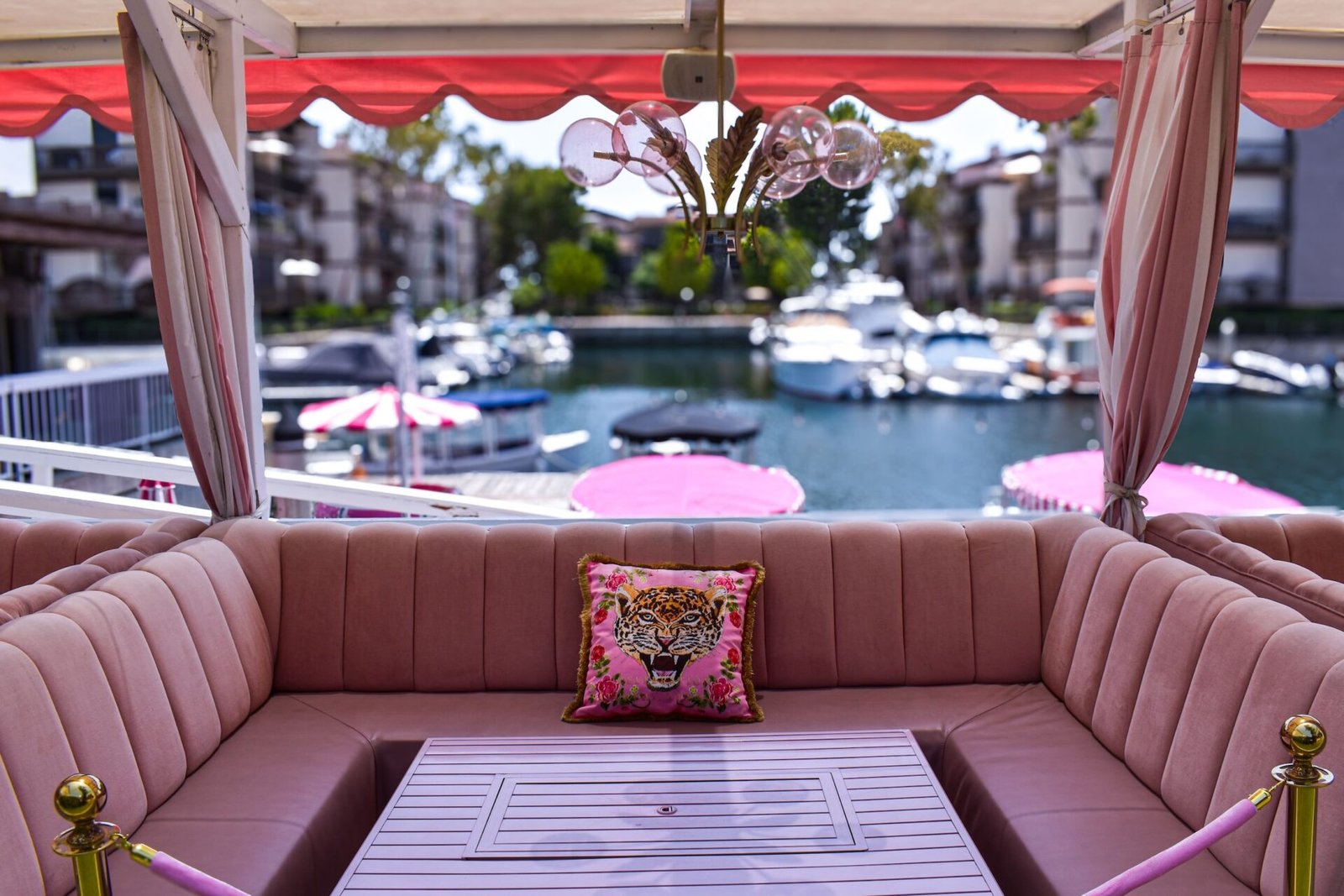 Nigel's—Long Beach's floating-seats, on-the-water, rent-a-duffy bar and ...