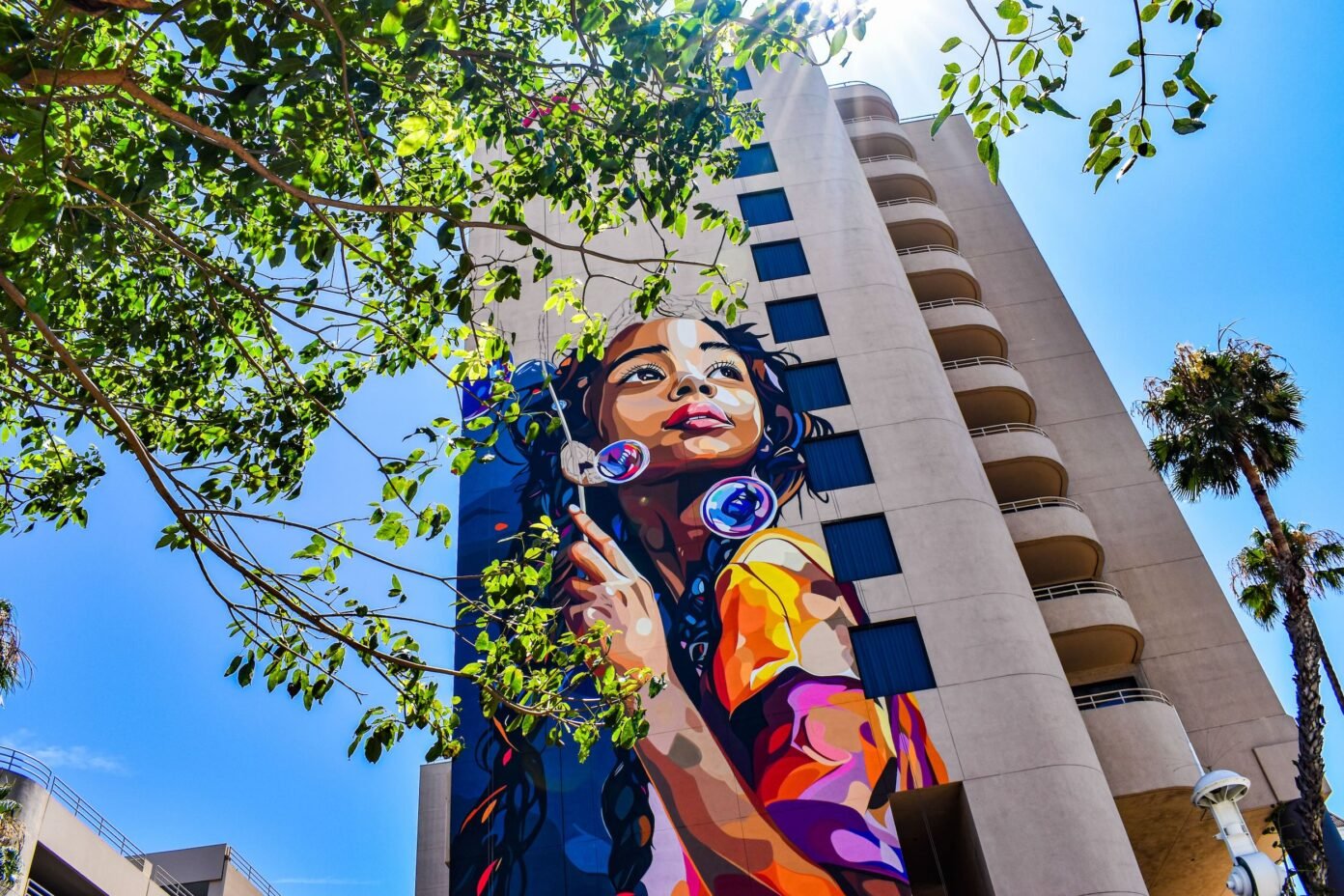 The story behind Long Beach's tallest mural from artist Brian Peterson ...