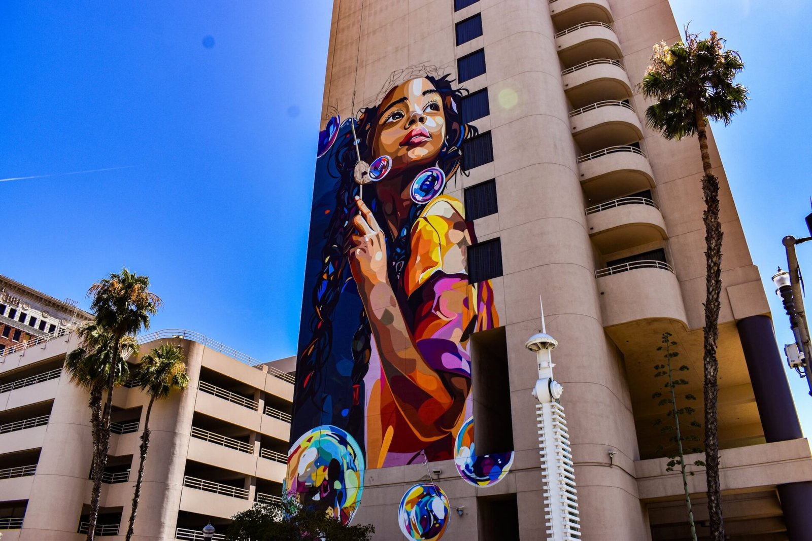 The story behind Long Beach's tallest mural from artist Brian Peterson ...